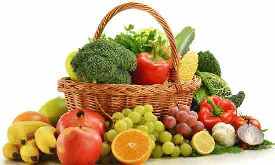 Seasonal fruits flood Ctg markets as supply surges, boosts local trade