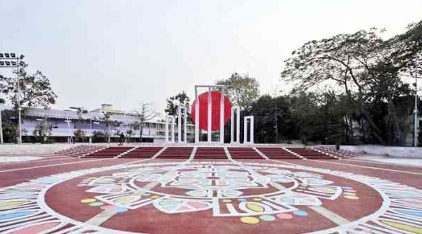 শ্রদ্ধা ও স্মরণে প্রস্তুত কেন্দ্রীয় শহিদ মিনার